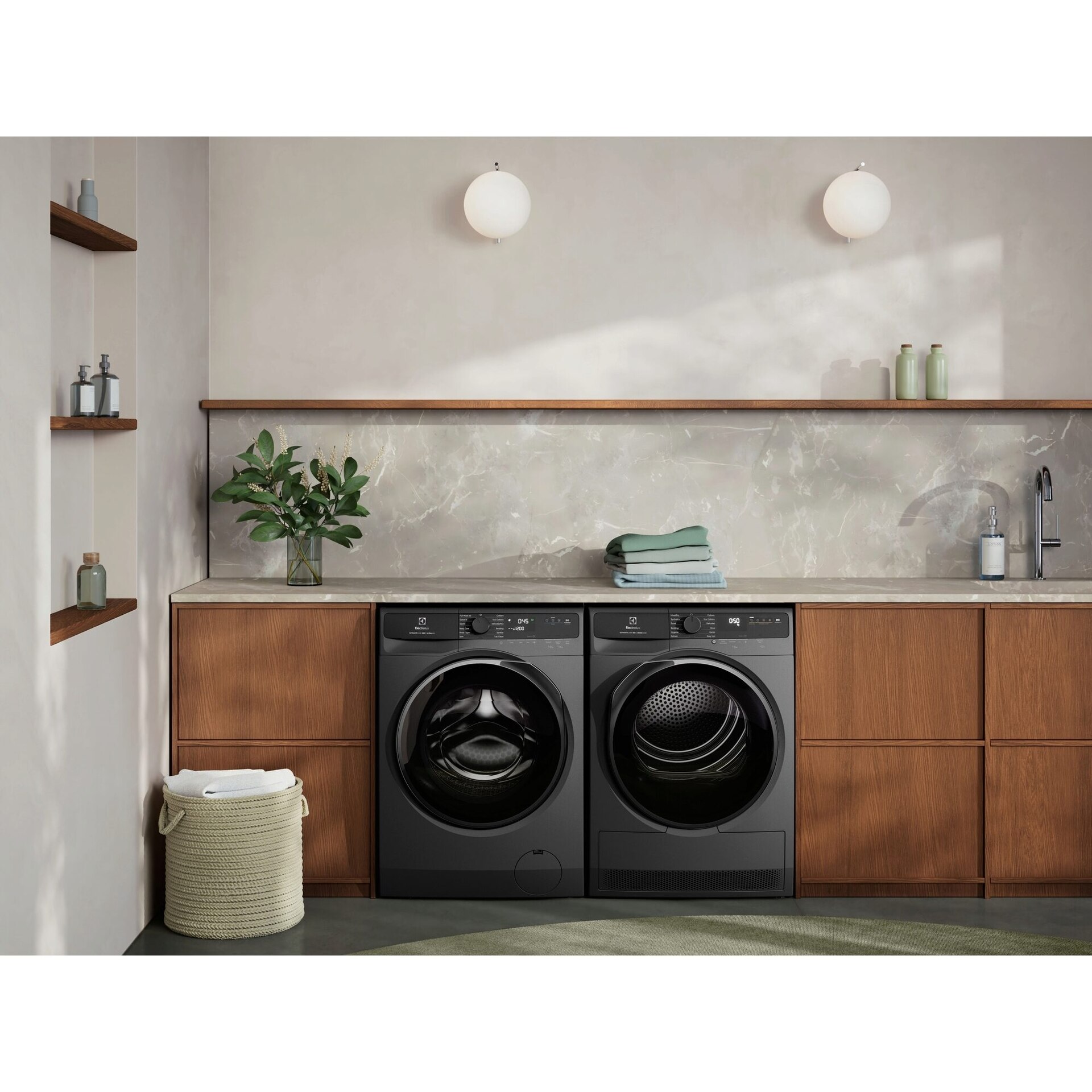 8kg UltimateCare 500 heat pump dryer - EDH803J5SC | Electrolux Indonesia